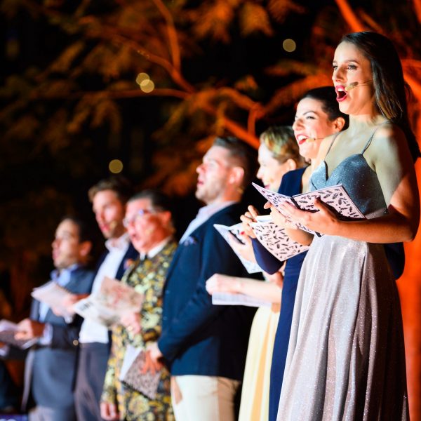 Sing with Opera Queensland: Christmas Edition - Opera Queensland